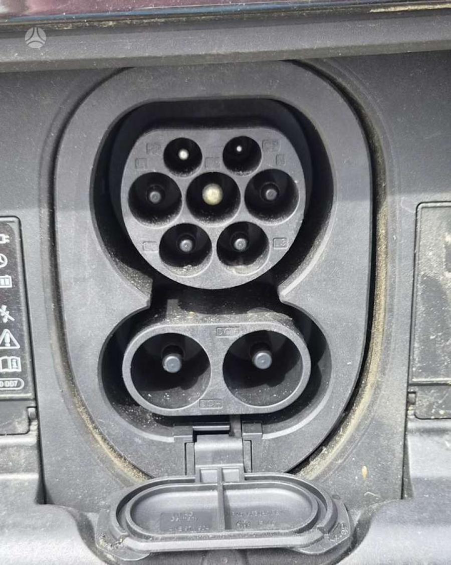 Volkswagen ID.4 2022 in Kaunas, with an engine capacity of 0.00 L and mileage of 59 thousand km for 20900 €, photo 19 on AUTOMOTO.COM.LV