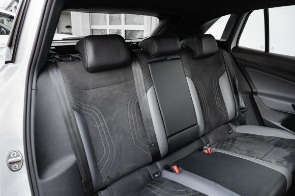 Volkswagen ID.4 2023 in Riga, with an engine capacity of 0.00 L and mileage of 125 thousand km for 23950 €, photo 8 on AUTOMOTO.COM.LV