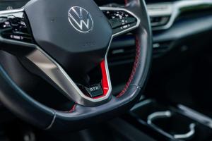 Sarkans Volkswagen ID.4 2023 Plungė, ar dzinēja tilpumu 0.00 L un nobraukumu 138 tūkst. km par 28400 €, foto 21 vietnē AUTOMOTO.COM.LV