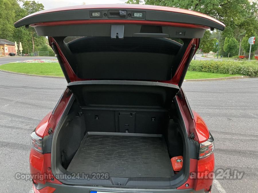 Sarkans Volkswagen ID.4 2023 Tallina, ar dzinēja tilpumu 0.00 L un nobraukumu 74 tūkst. km par 33400 €, foto 7 vietnē AUTOMOTO.COM.LV