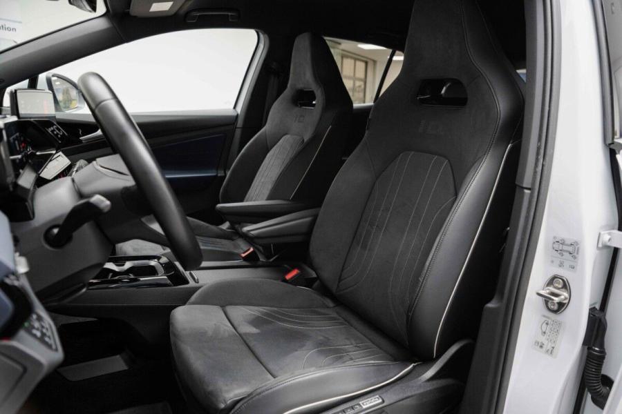 Volkswagen ID.4 2022 Peetri, ar dzinēja tilpumu 0.00 L un nobraukumu 96 tūkst. km par 33500 €, foto 18 vietnē AUTOMOTO.COM.LV