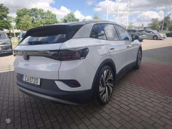 White Volkswagen ID.4 2020 in Siauliai, with an engine capacity of 0.00 L and mileage of 91 thousand km for 22600 €, photo 4 on AUTOMOTO.COM.LV