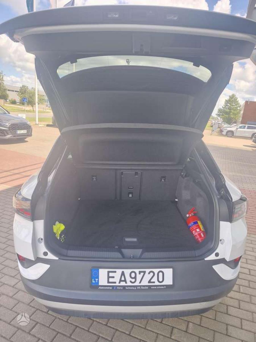 Balts Volkswagen ID.4 2020 Šauļi, ar dzinēja tilpumu 0.00 L un nobraukumu 91 tūkst. km par 22600 €, foto 10 vietnē AUTOMOTO.COM.LV