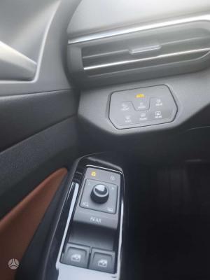 Balts Volkswagen ID.4 2020 Šauļi, ar dzinēja tilpumu 0.00 L un nobraukumu 91 tūkst. km par 22600 €, foto 16 vietnē AUTOMOTO.COM.LV