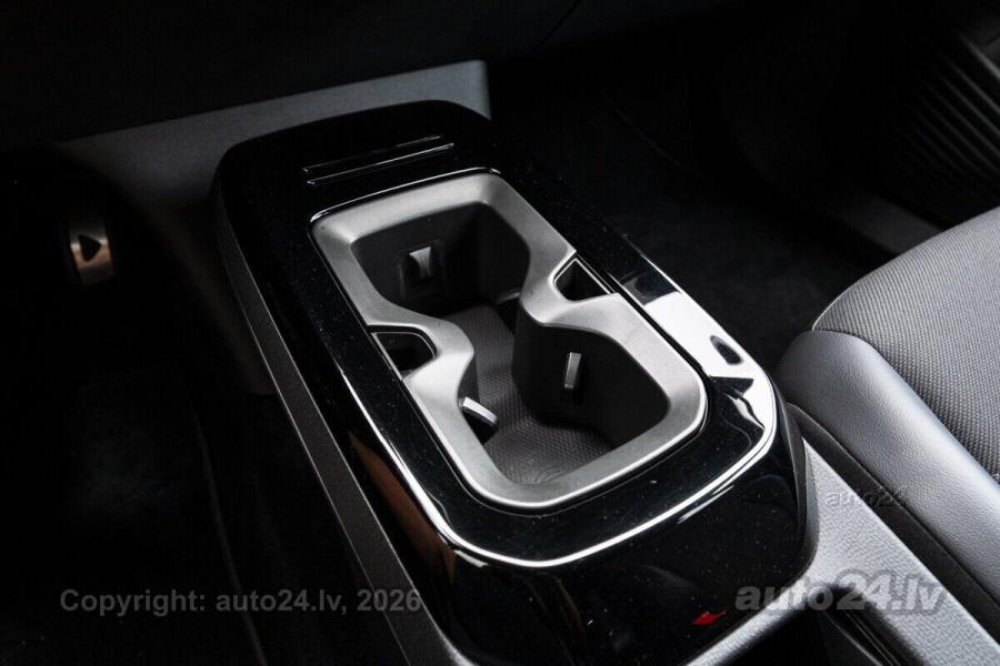 Balts Volkswagen ID.4 2022 Rīga, ar dzinēja tilpumu 0.00 L un nobraukumu 76 tūkst. km par 35816 €, foto 19 vietnē AUTOMOTO.COM.LV