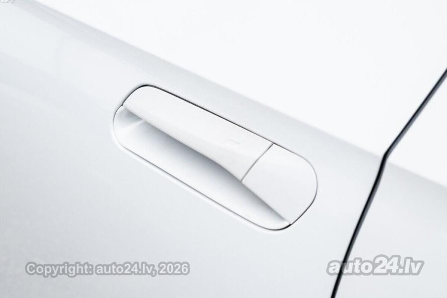 Balts Volkswagen ID.4 2022 Rīga, ar dzinēja tilpumu 0.00 L un nobraukumu 76 tūkst. km par 35816 €, foto 21 vietnē AUTOMOTO.COM.LV