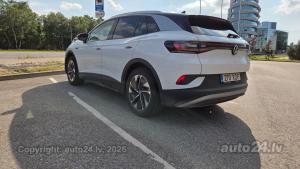 White Volkswagen ID.4 2022 in Tallinn, with an engine capacity of 0.00 L and mileage of 44 thousand km for 26960 €, photo 6 on AUTOMOTO.COM.LV