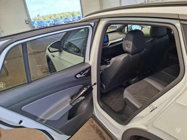 Volkswagen ID.4 2022 Viļņa vietnē Balts Volkswagen ID.4 2022 Viļņa, ar dzinēja tilpumu 0.00 L un nobraukumu 88 tūkst. km par 27990 €, foto 11 vietnē AUTOMOTO.COM.LV