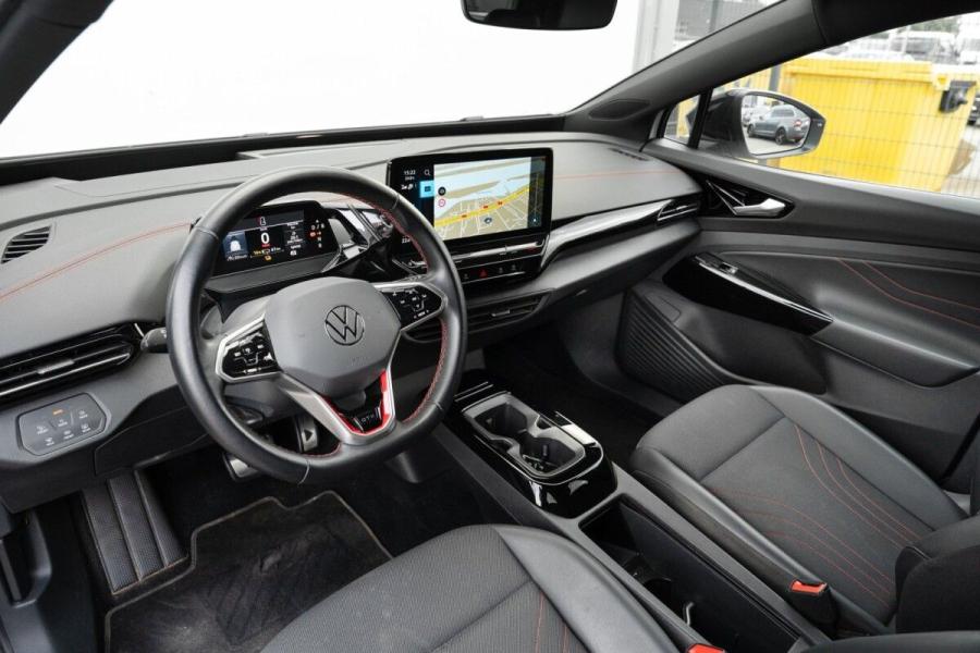 White Volkswagen ID.4 2023 in Riga, with an engine capacity of 0.00 L and mileage of 91 thousand km for 33450 €, photo 27 on AUTOMOTO.COM.LV