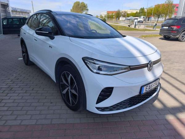 Белый Фольксваген ID.4 2023 в Шяуляй, объемом двигателя 0.00 л и пробегом 80 тыс. км за 32500 €, фото 4 на AUTOMOTO.COM.LV