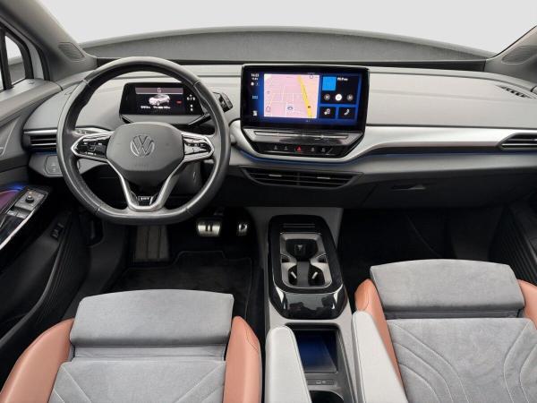 White Volkswagen ID.4 2020 in Parnu, with an engine capacity of 0.00 L and mileage of 87 thousand km for 29950 €, photo 7 on AUTOMOTO.COM.LV