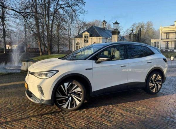 Balts Volkswagen ID.4 2021 Kauņa, ar dzinēja tilpumu 0.00 L un nobraukumu 184 tūkst. km par 22250 €, foto 2 vietnē AUTOMOTO.COM.LV