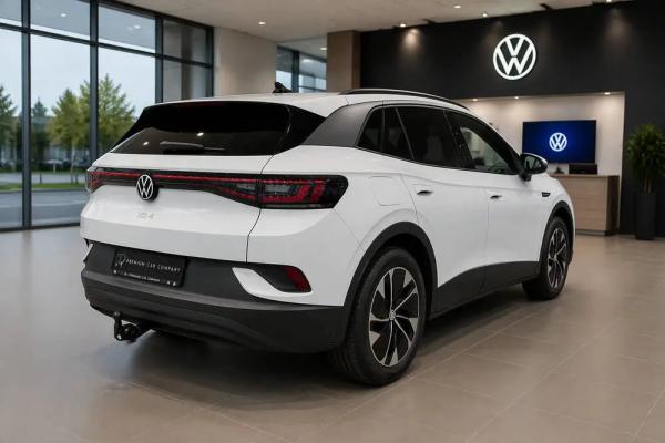 White Volkswagen ID.4 2021 in Riga, with an engine capacity of 0.00 L and mileage of 109 thousand km for 25500 €, photo 3 on AUTOMOTO.COM.LV
