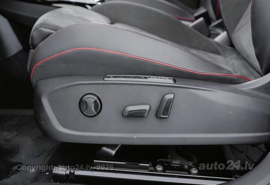 Balts Volkswagen ID.4 2023 Rīga, ar dzinēja tilpumu 0.00 L un nobraukumu 77 tūkst. km par 35900 €, foto 13 vietnē AUTOMOTO.COM.LV