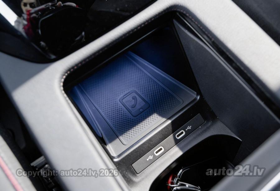 Balts Volkswagen ID.4 2023 Rīga, ar dzinēja tilpumu 0.00 L un nobraukumu 77 tūkst. km par 35900 €, foto 16 vietnē AUTOMOTO.COM.LV