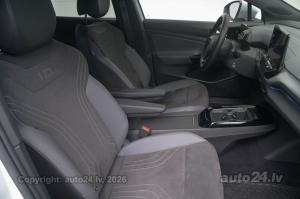 White Volkswagen ID.4 2023 in Tallinn, with an engine capacity of 0.00 L and mileage of 12 thousand km for 33990 €, photo 10 on AUTOMOTO.COM.LV