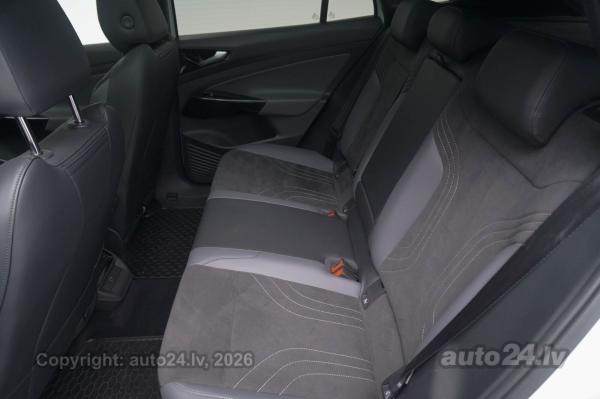 White Volkswagen ID.4 2023 in Tallinn, with an engine capacity of 0.00 L and mileage of 12 thousand km for 33990 €, photo 10 on AUTOMOTO.COM.LV