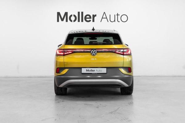 Yellow Volkswagen ID.4 2021 in Vilnius, with an engine capacity of 0.00 L and mileage of 112 thousand km for 27900 €, photo 7 on AUTOMOTO.COM.LV