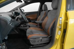 Dzeltens Volkswagen ID.4 2021 Viļņa, ar dzinēja tilpumu 0.00 L un nobraukumu 112 tūkst. km par 27900 €, foto 8 vietnē AUTOMOTO.COM.LV