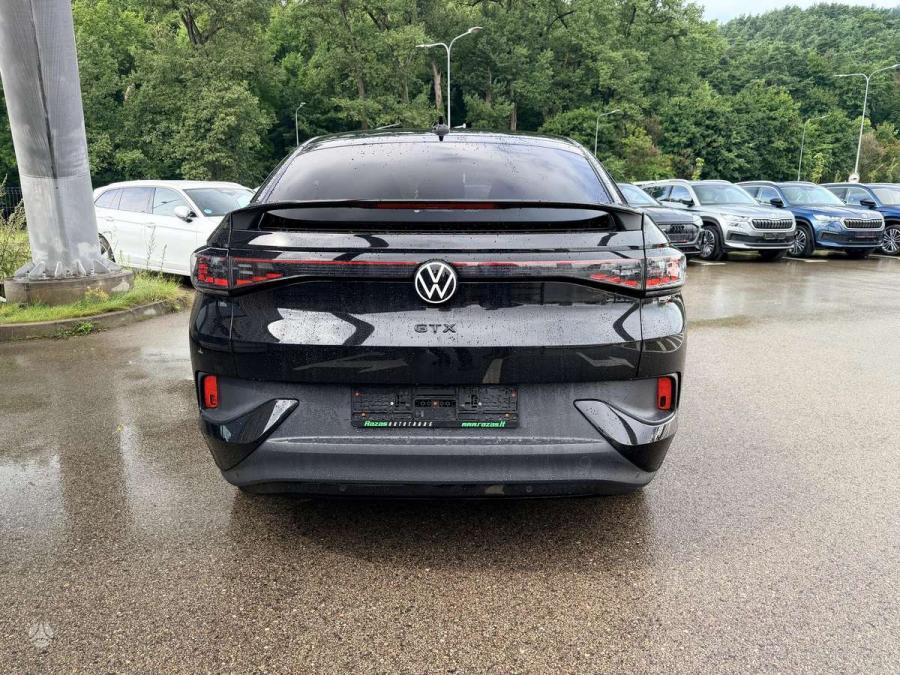 Black Volkswagen ID.5 2023 in Vilnius, with an engine capacity of 0.00 L and mileage of 86 thousand km for 31700 €, photo 6 on AUTOMOTO.COM.LV