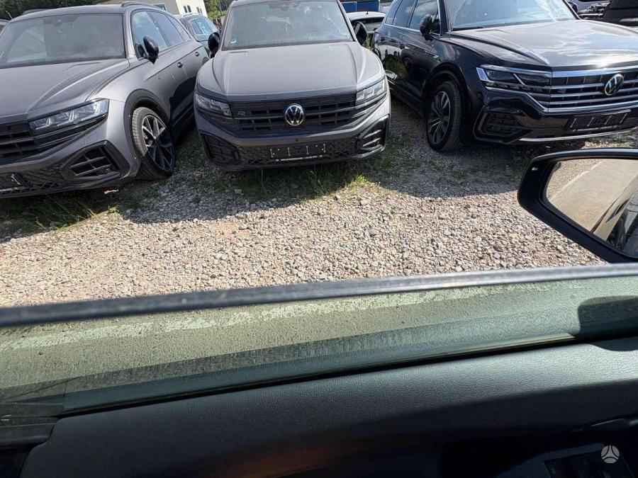 Melns Volkswagen ID.5 2023 Viļņa, ar dzinēja tilpumu 0.00 L un nobraukumu 23 tūkst. km par 35700 €, foto 17 vietnē AUTOMOTO.COM.LV