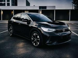 Melns Volkswagen ID.5 2023 Viļņa, ar dzinēja tilpumu 0.00 L un nobraukumu 80 tūkst. km par 28900 €, foto 3 vietnē AUTOMOTO.COM.LV