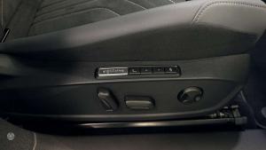 Black Volkswagen ID.5 2023 in Vilnius, with an engine capacity of 0.00 L and mileage of 114 thousand km for 28333 €, photo 39 on AUTOMOTO.COM.LV
