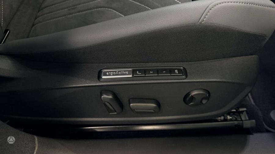 Black Volkswagen ID.5 2023 in Vilnius, with an engine capacity of 0.00 L and mileage of 114 thousand km for 28333 €, photo 39 on AUTOMOTO.COM.LV