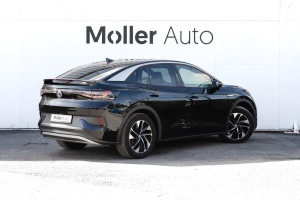 Melns Volkswagen ID.5 2023 Rīga, ar dzinēja tilpumu 0.00 L un nobraukumu 68 tūkst. km par 32900 €, foto 5 vietnē AUTOMOTO.COM.LV