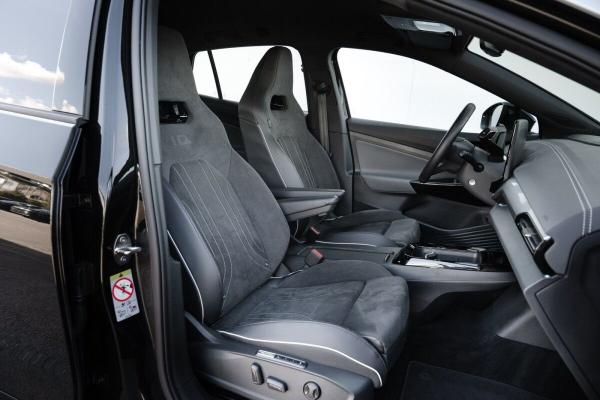 Melns Volkswagen ID.5 2023 Rīga, ar dzinēja tilpumu 0.00 L un nobraukumu 68 tūkst. km par 32900 €, foto 8 vietnē AUTOMOTO.COM.LV