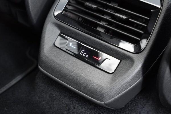 Black Volkswagen ID.5 2025 in Riga, with an engine capacity of 0.10 L and mileage of 0 thousand km for 45950 €, photo 10 on AUTOMOTO.COM.LV