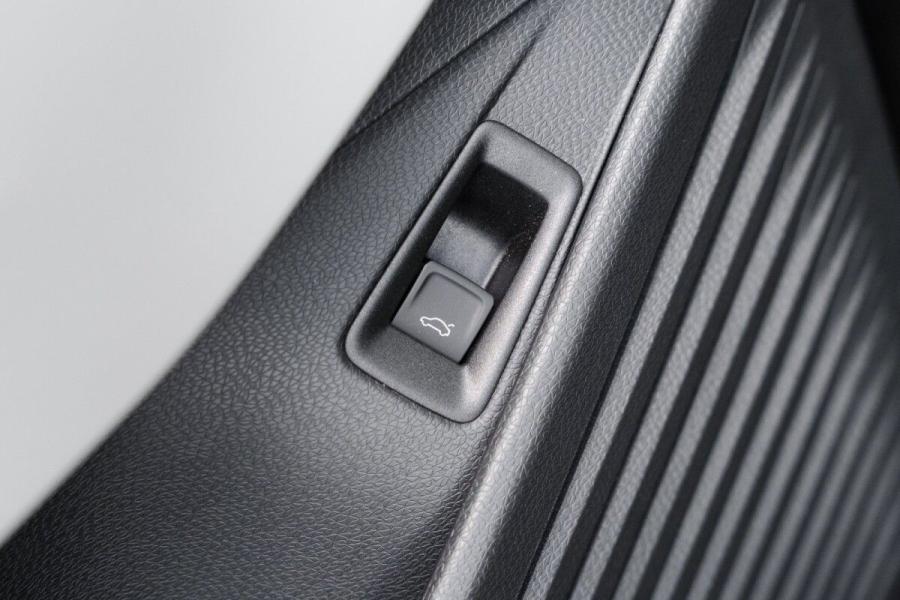 Melns Volkswagen ID.5 2025 Rīga, ar dzinēja tilpumu 0.10 L un nobraukumu 0 tūkst. km par 45950 €, foto 15 vietnē AUTOMOTO.COM.LV