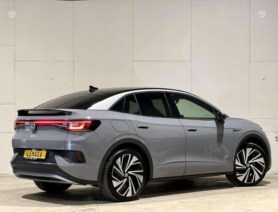 Pelēks Volkswagen ID.5 2022 Klaipėda, ar dzinēja tilpumu 0.00 L un nobraukumu 64 tūkst. km par 28000 €, foto 8 vietnē AUTOMOTO.COM.LV