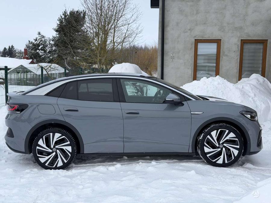 Pelēks Volkswagen ID.5 2022 Šauļi, ar dzinēja tilpumu 0.00 L un nobraukumu 85 tūkst. km par 26990 €, foto 2 vietnē AUTOMOTO.COM.LV