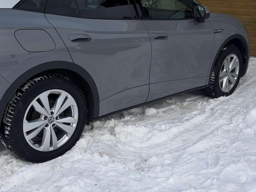 Pelēks Volkswagen ID.5 2022 Šauļi, ar dzinēja tilpumu 0.00 L un nobraukumu 85 tūkst. km par 26990 €, foto 37 vietnē AUTOMOTO.COM.LV