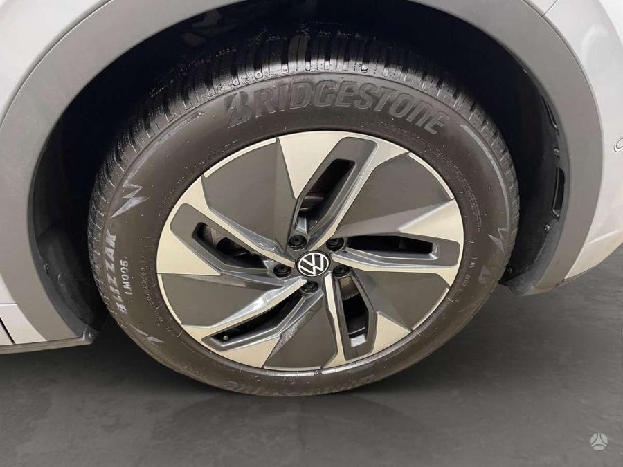 Pelēks Volkswagen ID.5 2022 Marijampole, ar dzinēja tilpumu 0.00 L un nobraukumu 118 tūkst. km par 25398 €, foto 24 vietnē AUTOMOTO.COM.LV