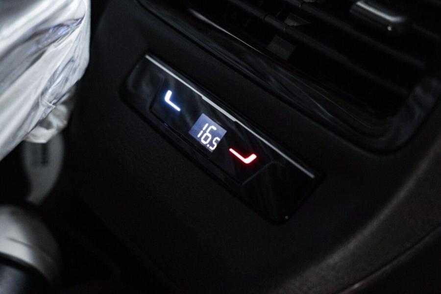 Pelēks Volkswagen ID.5 2022 Rīga, ar dzinēja tilpumu 0.00 L un nobraukumu 74 tūkst. km par 32650 €, foto 9 vietnē AUTOMOTO.COM.LV
