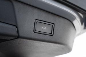 Pelēks Volkswagen ID.5 2022 Rīga, ar dzinēja tilpumu 0.00 L un nobraukumu 74 tūkst. km par 32650 €, foto 10 vietnē AUTOMOTO.COM.LV