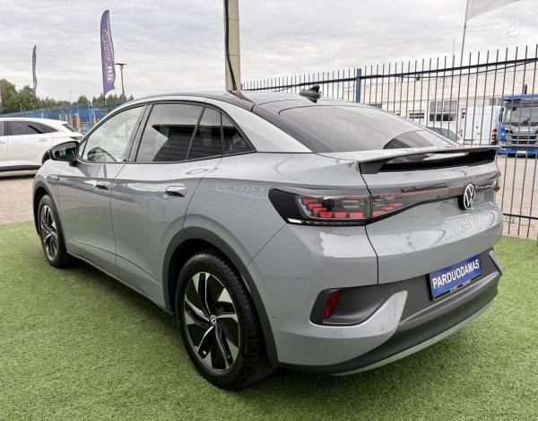Pelēks Volkswagen ID.5 2022 Panevēža, ar dzinēja tilpumu 0.00 L un nobraukumu 141 tūkst. km par 24800 €, foto 6 vietnē AUTOMOTO.COM.LV