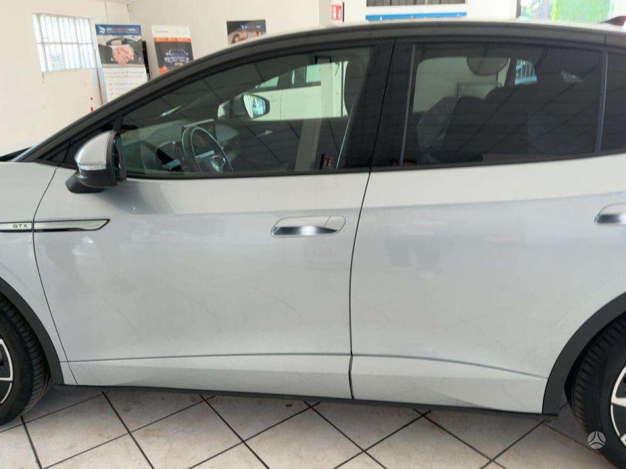 Pelēks Volkswagen ID.5 2022 Mažeikiai, ar dzinēja tilpumu 0.00 L un nobraukumu 84 tūkst. km par 29900 €, foto 5 vietnē AUTOMOTO.COM.LV
