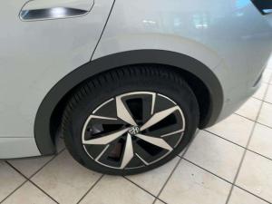 Pelēks Volkswagen ID.5 2022 Mažeikiai, ar dzinēja tilpumu 0.00 L un nobraukumu 84 tūkst. km par 29900 €, foto 7 vietnē AUTOMOTO.COM.LV