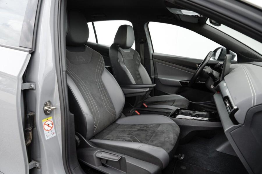 Grey Volkswagen ID.5 2023 in Riga, with an engine capacity of 0.00 L and mileage of 113 thousand km for 29500 €, photo 8 on AUTOMOTO.COM.LV