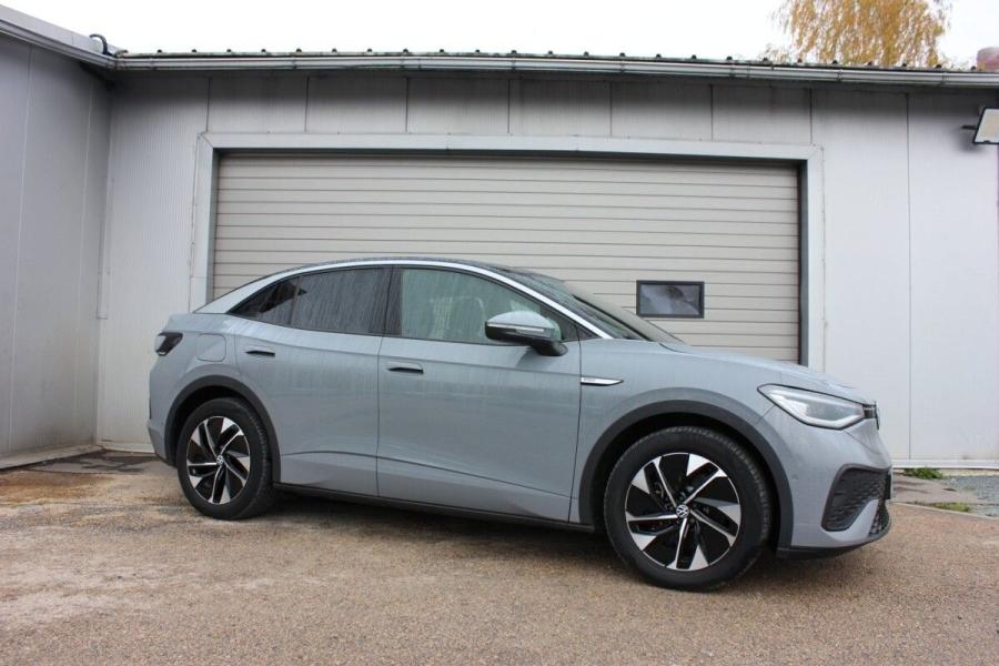 Pelēks Volkswagen ID.5 2022 Jelgava, ar dzinēja tilpumu 0.90 L un nobraukumu 62 tūkst. km par 28496 €, foto 3 vietnē AUTOMOTO.COM.LV