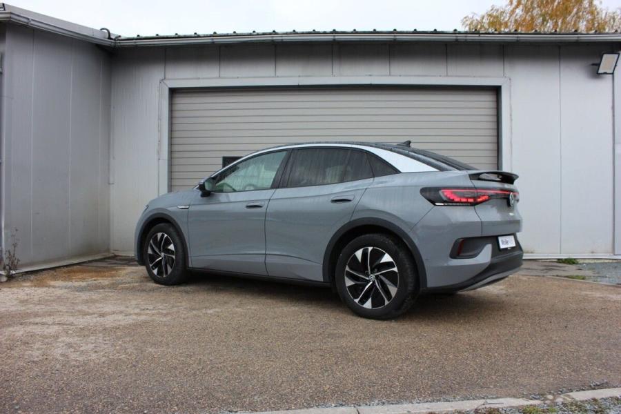 Pelēks Volkswagen ID.5 2022 Jelgava, ar dzinēja tilpumu 0.90 L un nobraukumu 62 tūkst. km par 28496 €, foto 4 vietnē AUTOMOTO.COM.LV