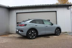 Pelēks Volkswagen ID.5 2022 Jelgava, ar dzinēja tilpumu 0.90 L un nobraukumu 62 tūkst. km par 28496 €, foto 5 vietnē AUTOMOTO.COM.LV