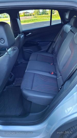 Grey Volkswagen ID.5 2022 in Tartu, with an engine capacity of 0.00 L and mileage of 120 thousand km for 31500 €, photo 9 on AUTOMOTO.COM.LV