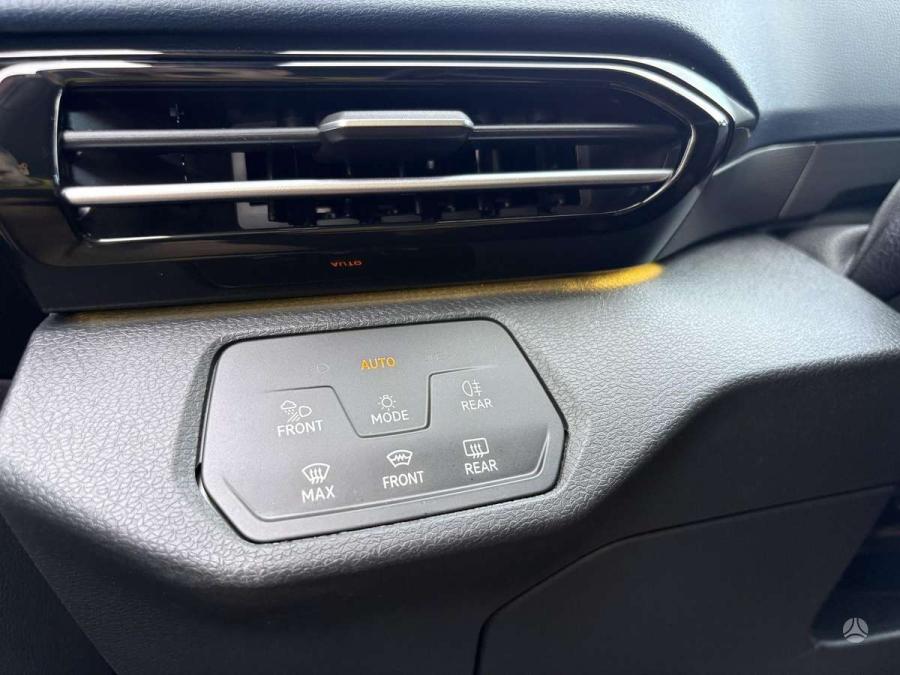 Sarkans Volkswagen ID.5 2022 Viļņa, ar dzinēja tilpumu 0.00 L un nobraukumu 115 tūkst. km par 29700 €, foto 19 vietnē AUTOMOTO.COM.LV