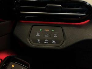 Balts Volkswagen ID.5 2024 Kauņa, ar dzinēja tilpumu 0.00 L un nobraukumu 34 tūkst. km par 33990 €, foto 27 vietnē AUTOMOTO.COM.LV