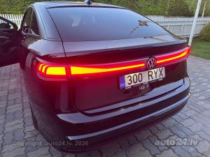 Black Volkswagen ID.7 2023 in Tallinn, with an engine capacity of 0.00 L and mileage of 117 thousand km for 38000 €, photo 10 on AUTOMOTO.COM.LV