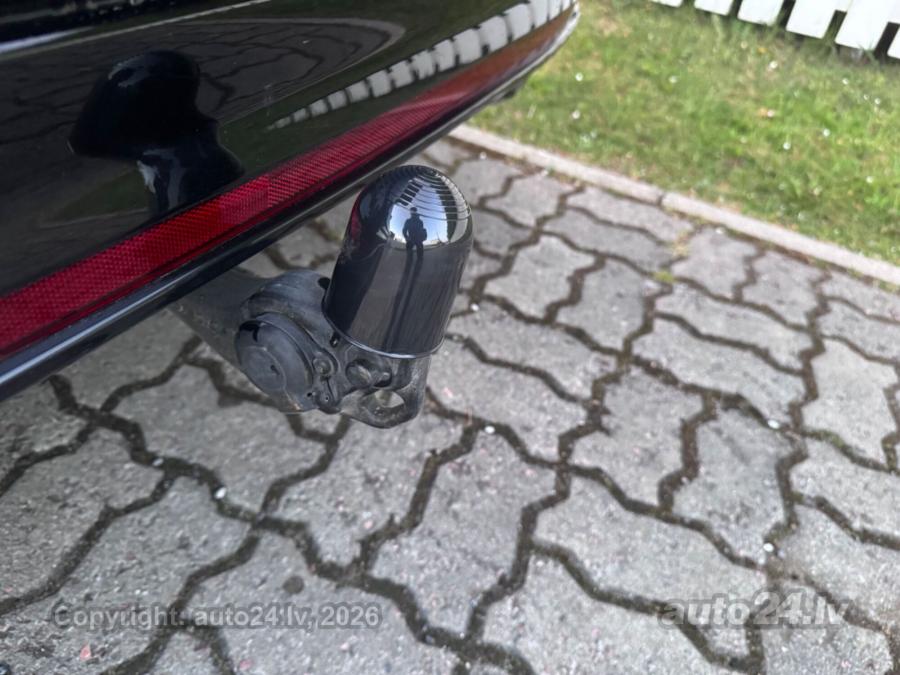 Black Volkswagen ID.7 2023 in Tallinn, with an engine capacity of 0.00 L and mileage of 117 thousand km for 38000 €, photo 14 on AUTOMOTO.COM.LV